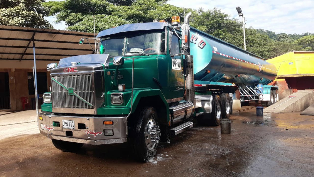 SUPER BRIGADIER carezapato 1 - YouTube