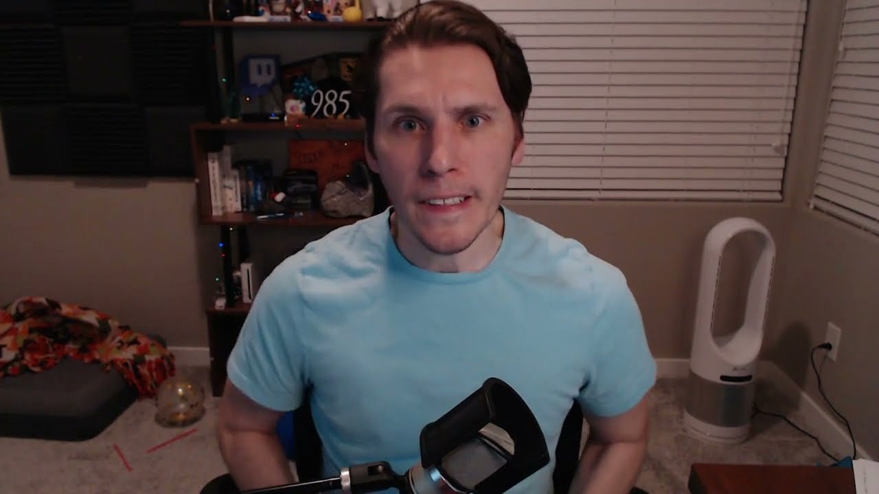 Psycho Streamer THREATENS Viewers - YouTube