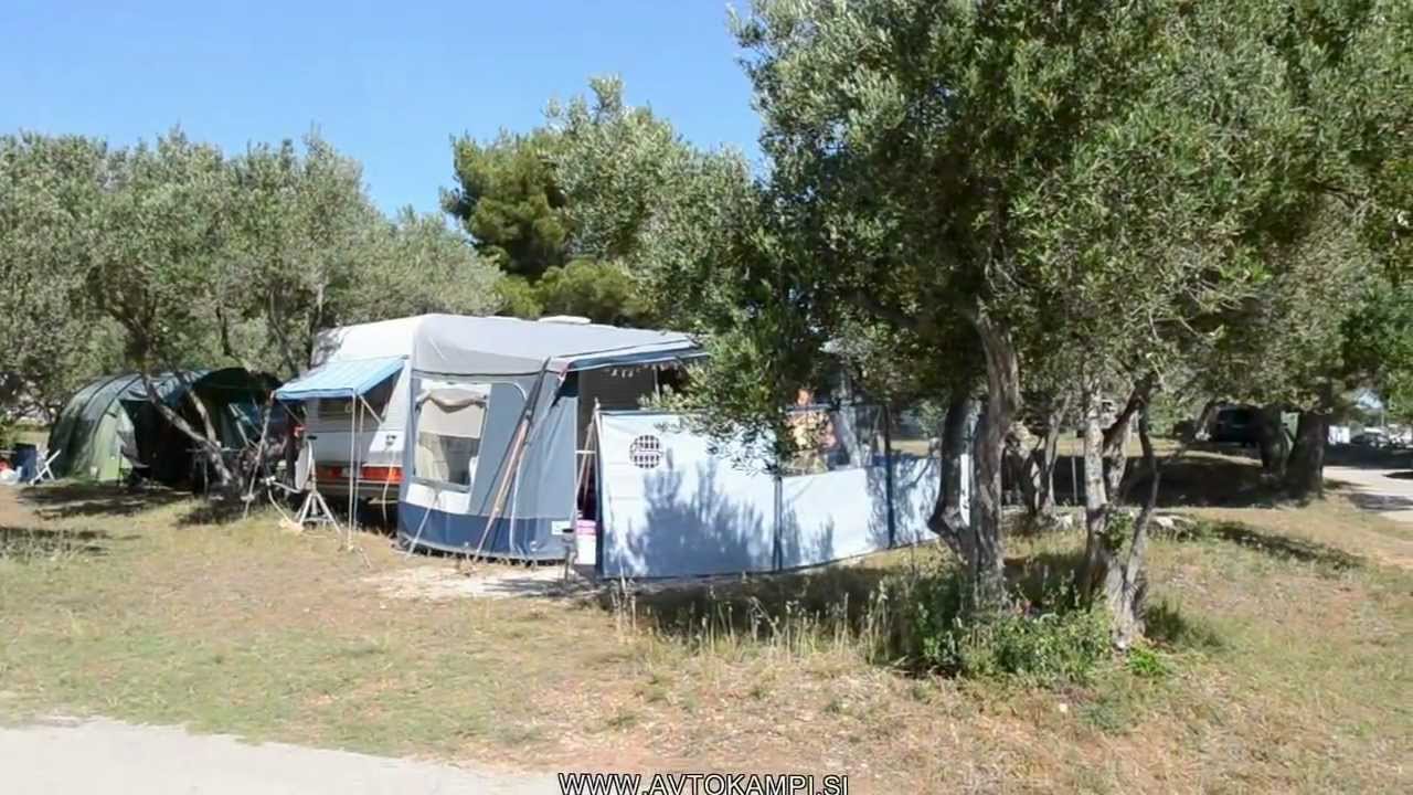 Kamp Plitka Vala - Murter - www.avtokampi.si - YouTube
