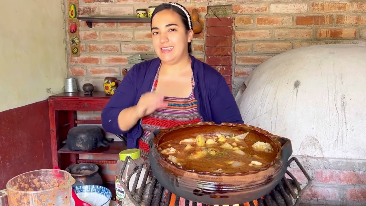 Pollo en pinol salvadoreño - YouTube