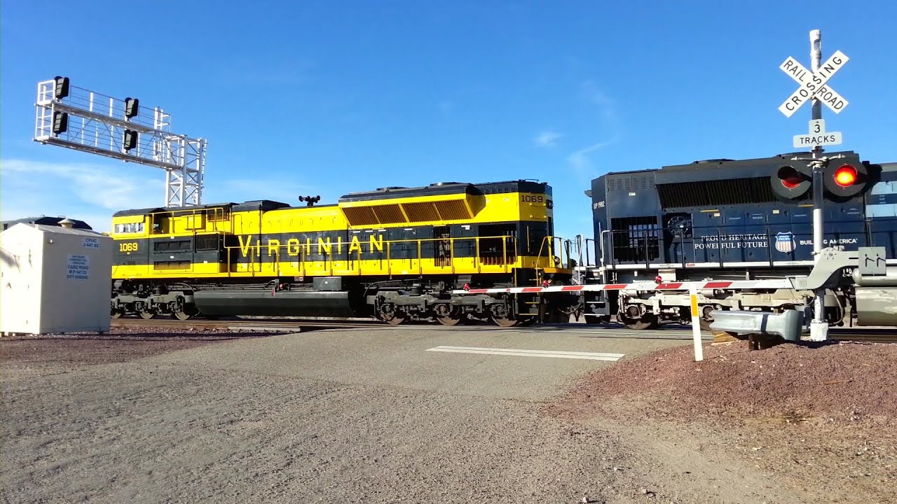 EPIC CONSIST !!!!! BNSF CSX UP 1982 and a NS heritage unit !!!!! - YouTube