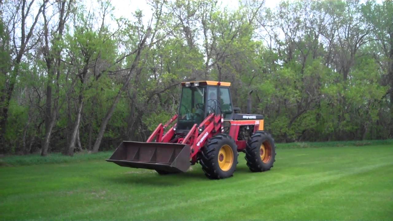 Miller Auction August 17, 2013 Versatile Bi Directional Tractor 256 ...