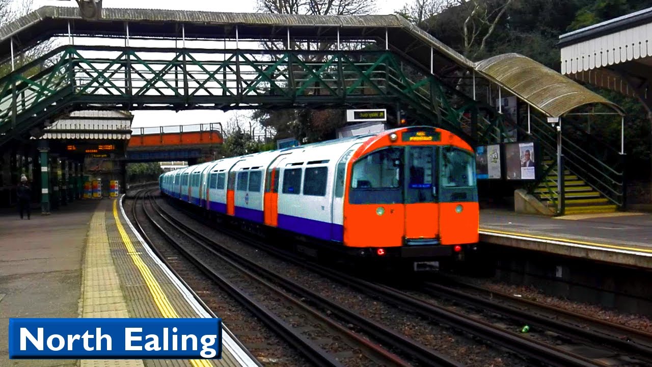 North Ealing | Piccadilly line : London Underground ( 1973 Tube Stock ...