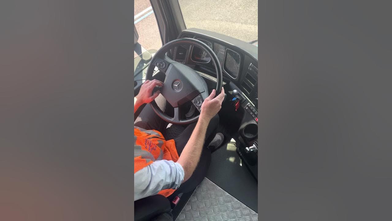 Permis C socle 2 essaies de frein @auto-ecolebarni - YouTube