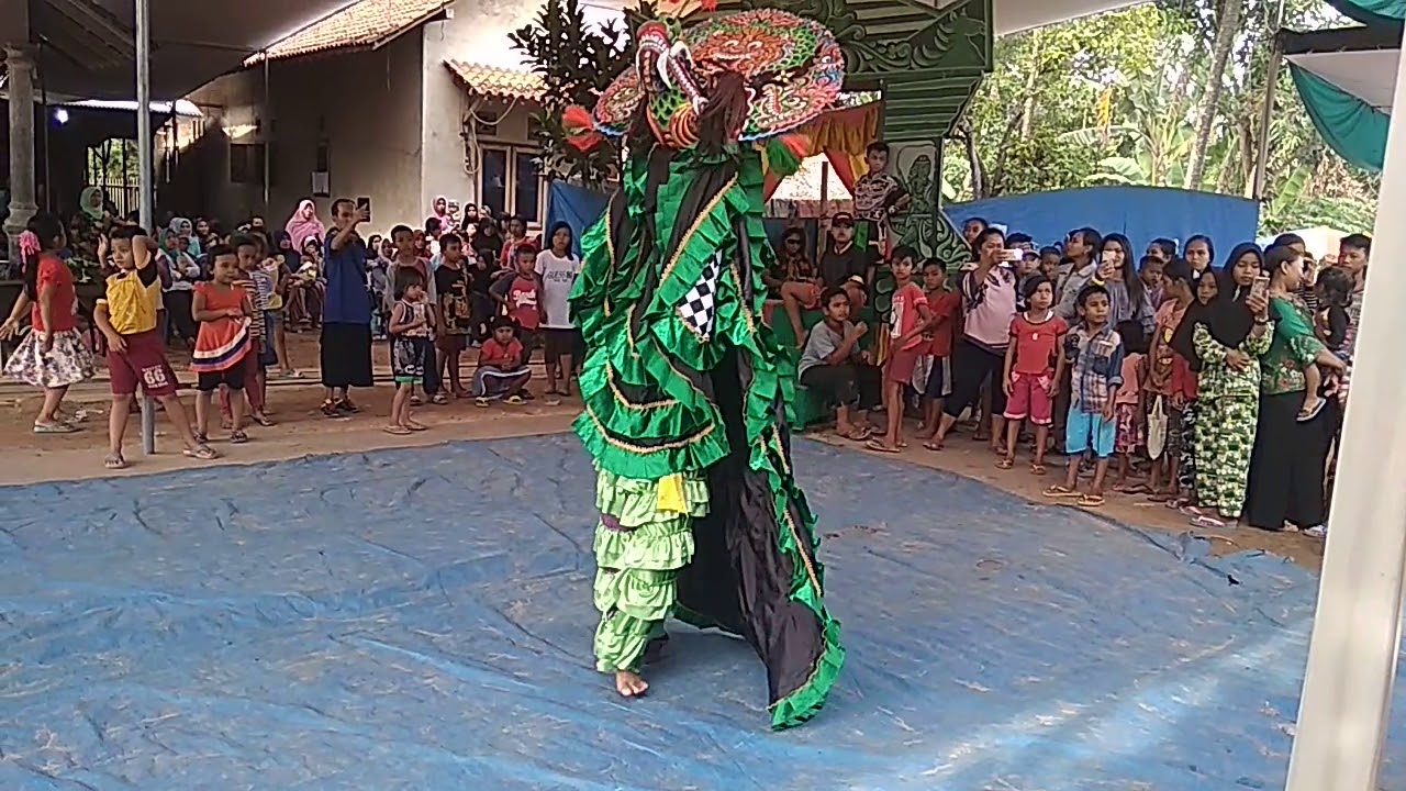 BARONGAN SEDANG NARI !!! JARANAN LAMPUNG - YouTube