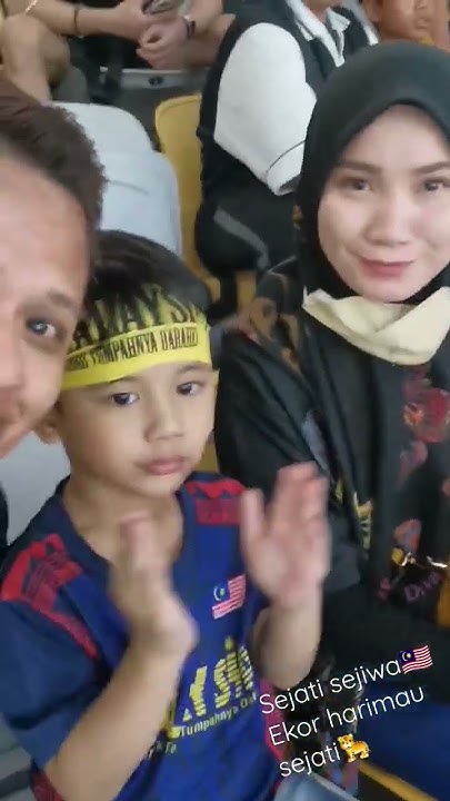 ULTRAS MALAYA | SEJATI SEJIWA & EKOR HARIMAU SEJATI | MALAYSIA VS THAILAND | SEMI FINAL 1ST ...