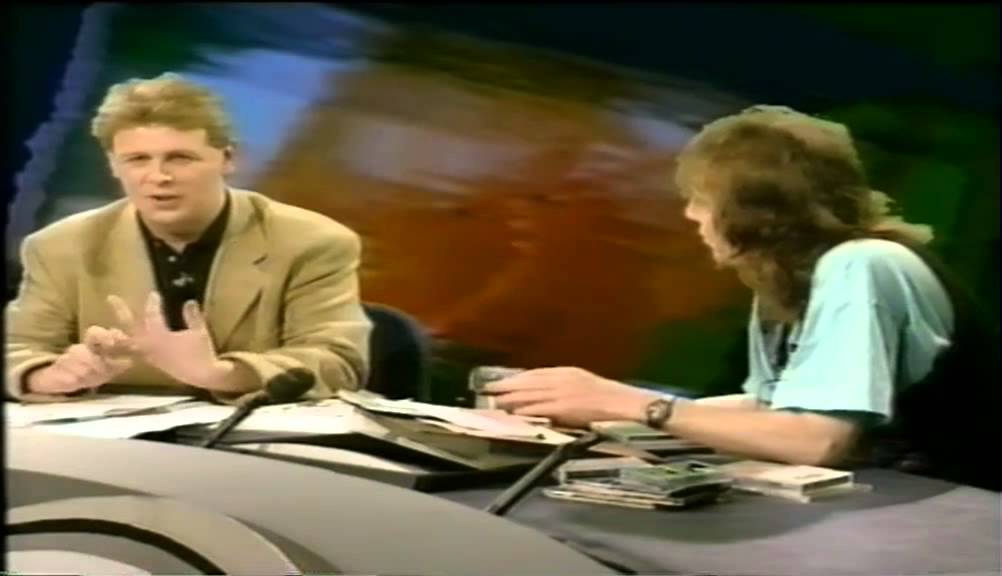 Magico Magico review by Smiley Bolger - YouTube