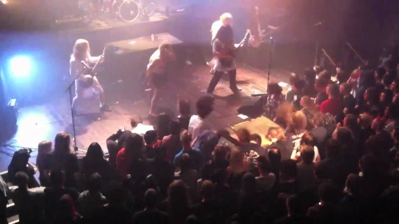 Ner På Knä - SKITARG - YouTube