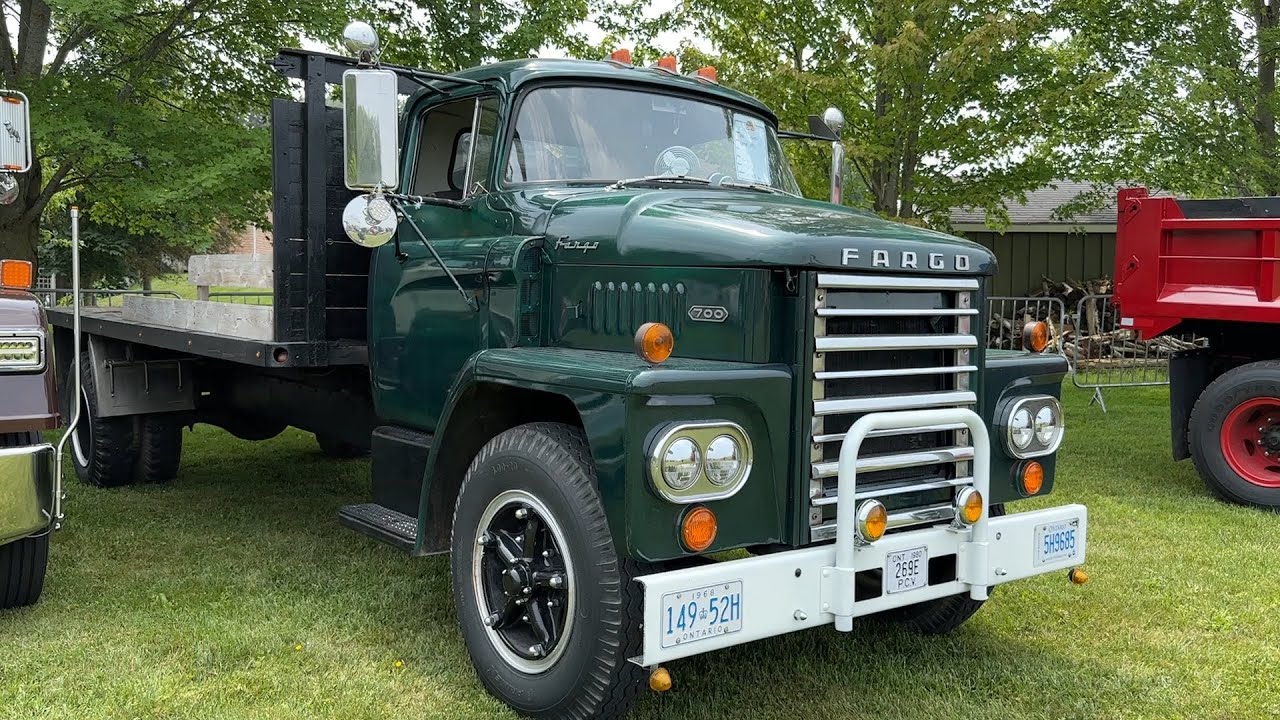 Vintage Beauty ! 1964 Fargo C700 by Dodge - YouTube