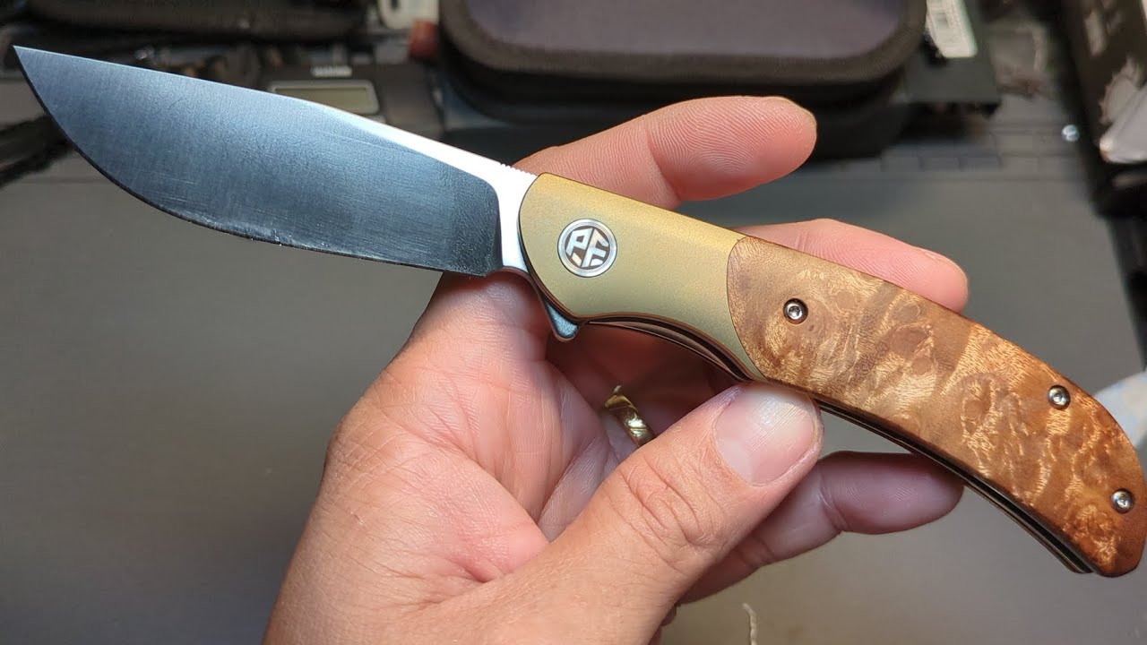 In-depth look at the Petrified Fish (PFP09) HOURGLAS, K110 Blade steel ...