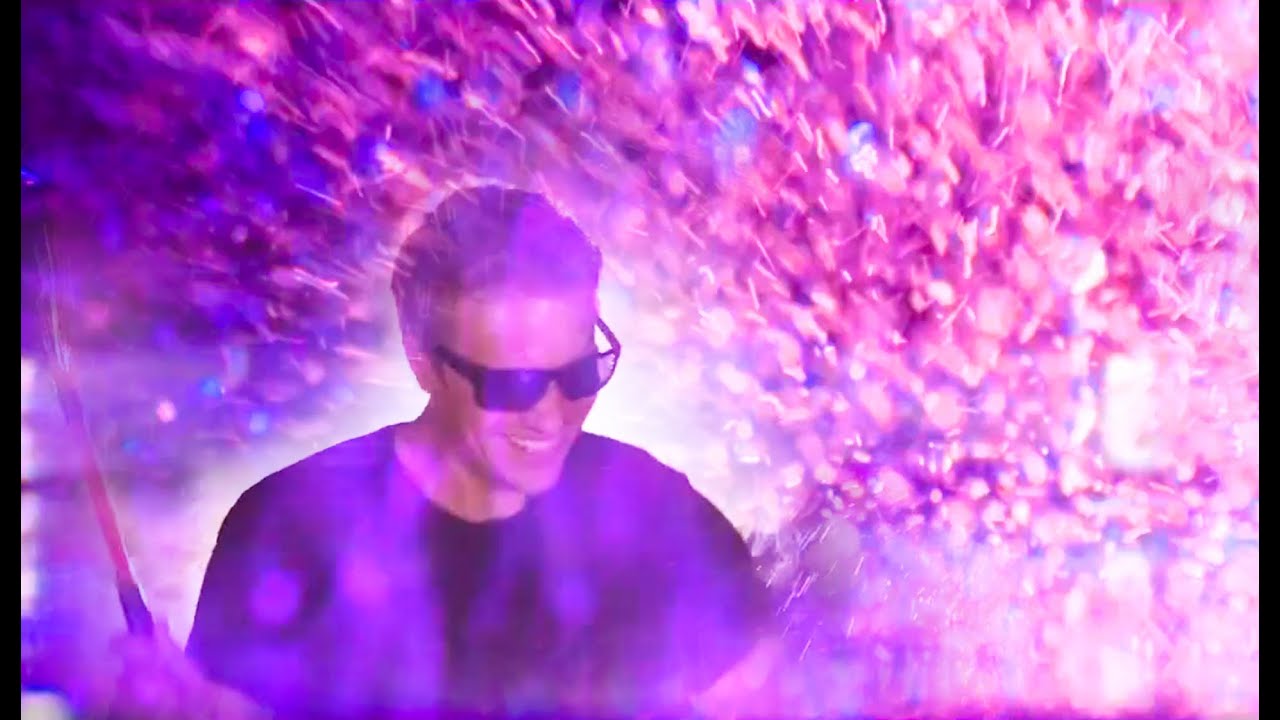 UV Water Drumming Show (Paint Drums, Liquid Drums) - AFISHAL - YouTube