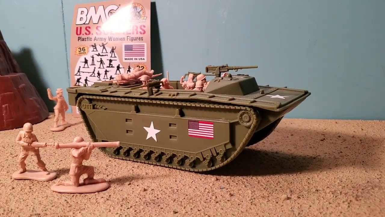 BMC WW2 USMC AMTRAC LVT - AMPHIBIOUS VEHICLE Toy Review - YouTube