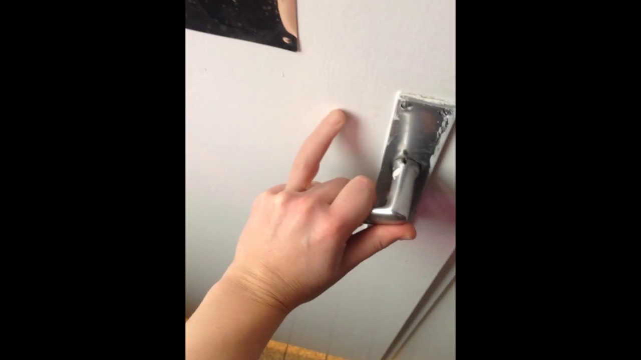 open and close a door with a sixth finger - YouTube