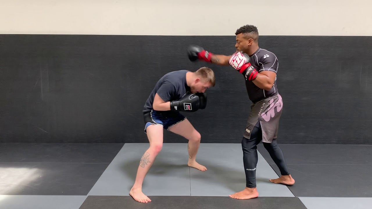 Boxing rolls and counters #crazy88mma #boxing #boxingformma # ...