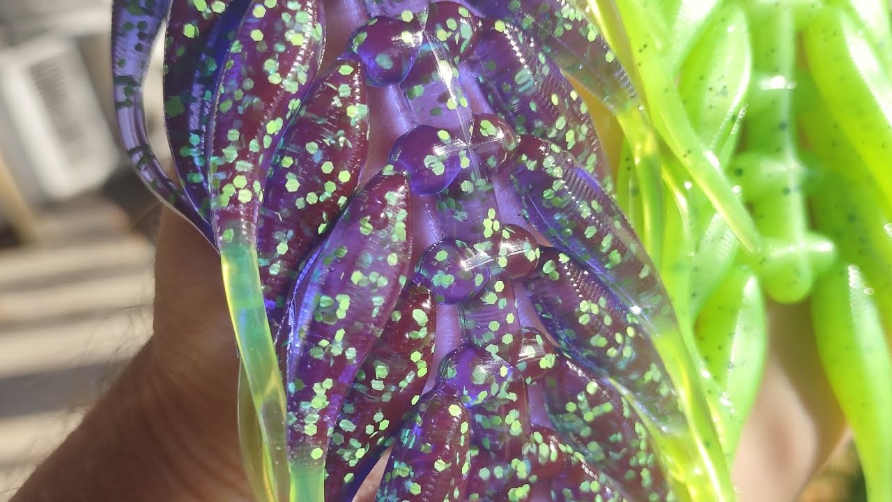 New Mold from BASS TACKLE! The 2.4" stinger using a tail mold for ...
