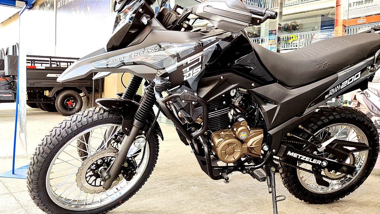 AKT TT DS 200 Rally Edition VII - ¿Vale la pena pagar más por unos ...