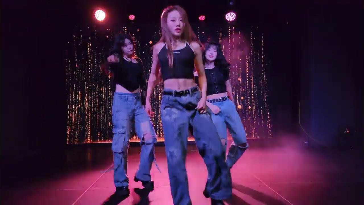 Billlie Tsuki + Sheon + Haruna - Kill This Love & Standing Next to You | 240726 | Prague 4k60 ...