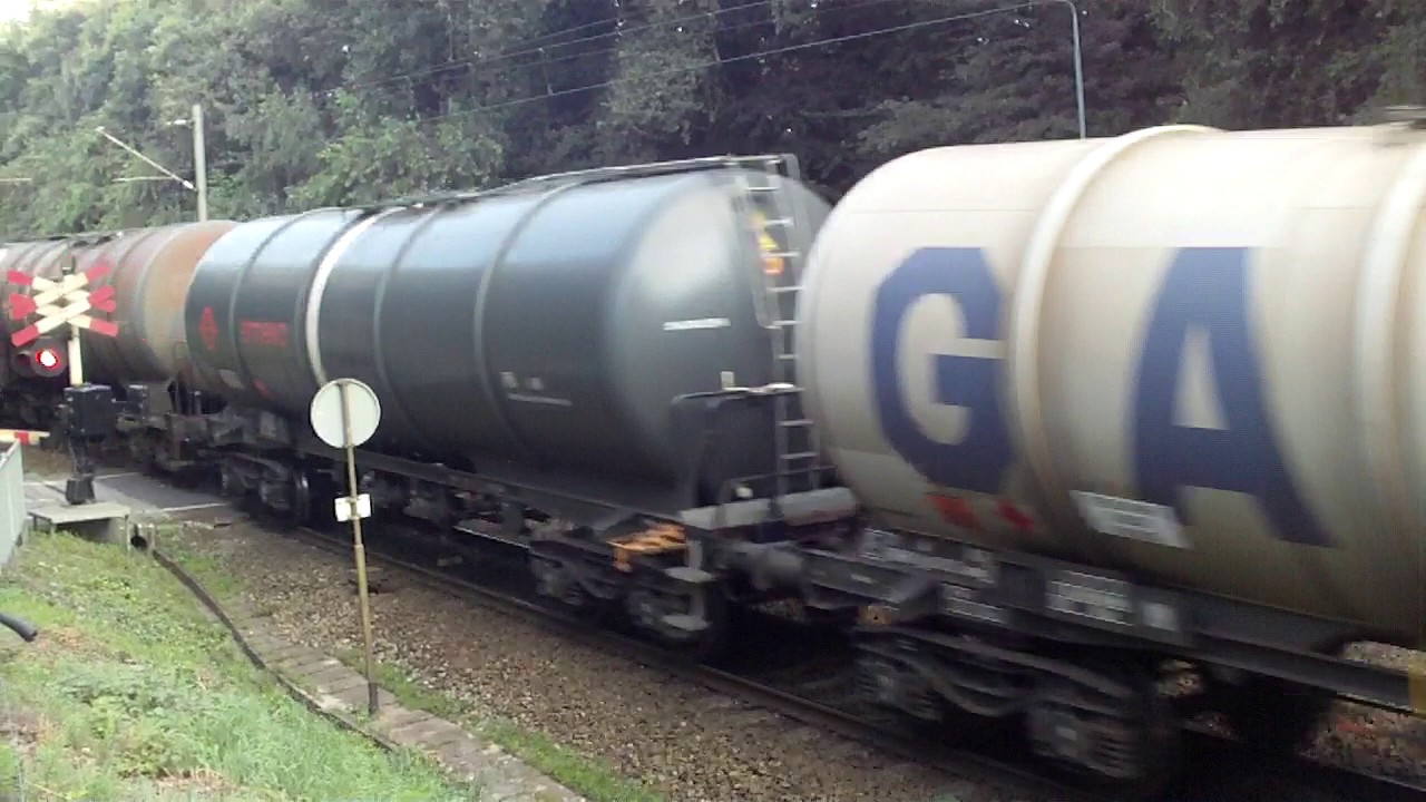 GATX Tanker Railcar and more.. Mixed Freight Train at Venlo NL 17.7. ...