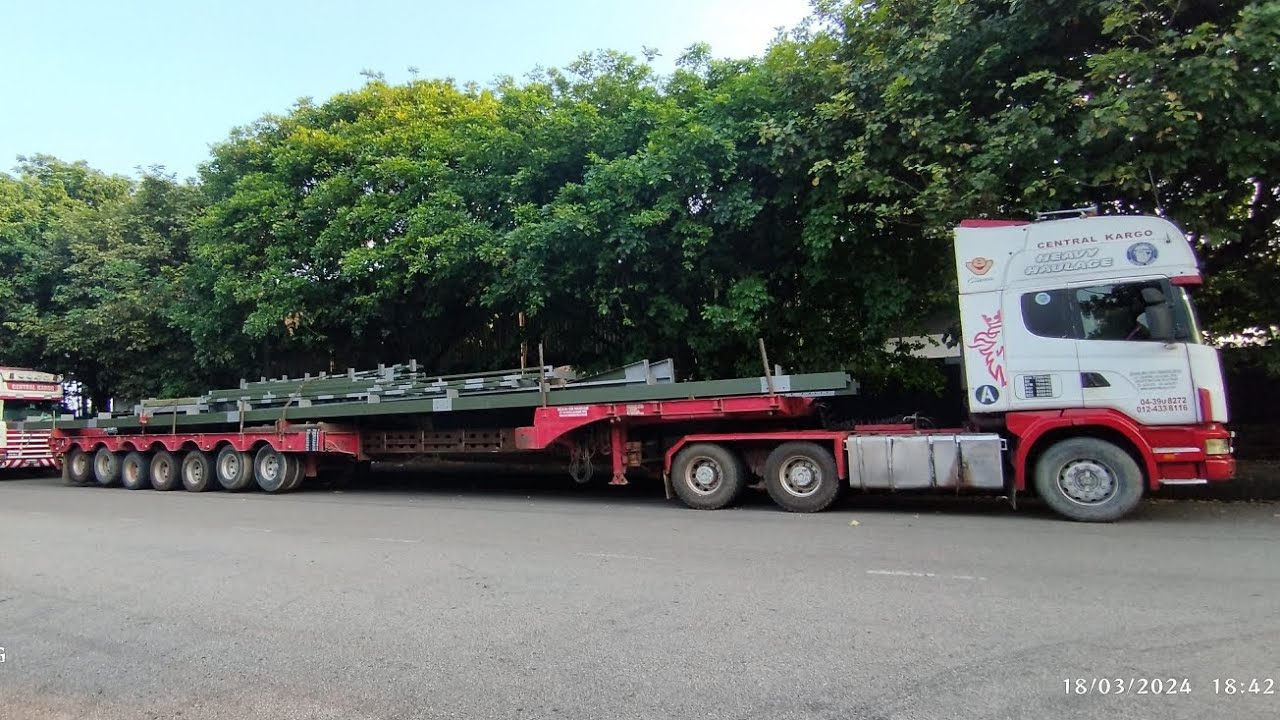 Scania V8 580, 7&8 axle with @azharsalleh9320 - YouTube