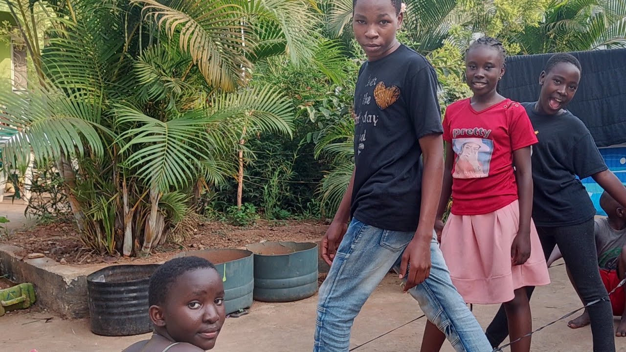 Life without playing makes children's mind dull - YouTube