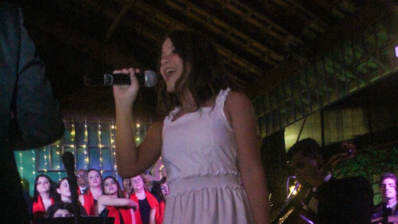 Jingle Bell Rock - Concerto de Natal - YouTube