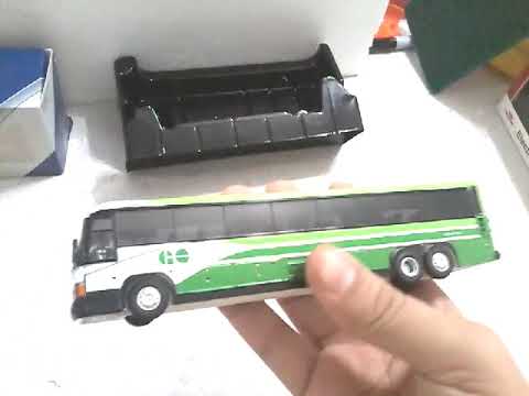 Iconic replicas go transit mci d4505 bus model - YouTube
