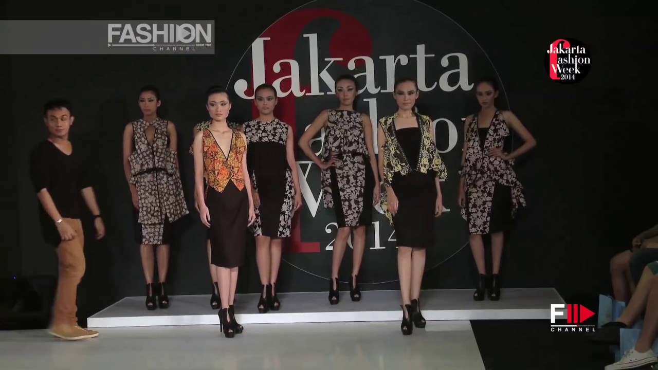 "PASAR INDONESIA" Jakarta Fashion Week 2014 HD by FashionChannel - YouTube