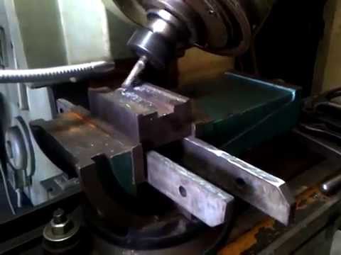 FRESADO DE ANGULO - YouTube