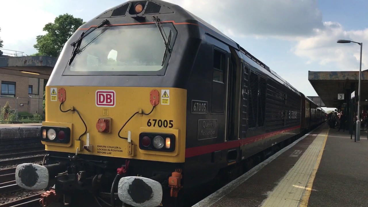 DB Cargo Class 67 with Belmond British Pullman at Oxford *HD* - YouTube