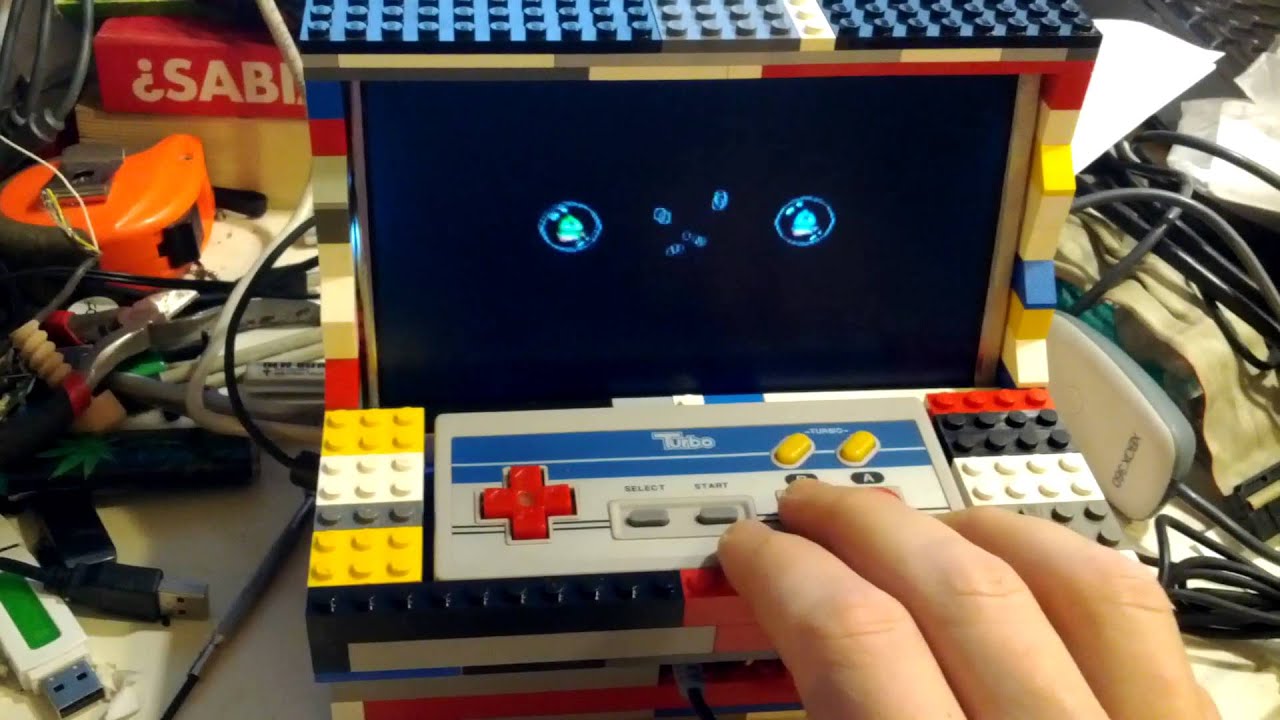 Micro arcade machine RPI lego - YouTube