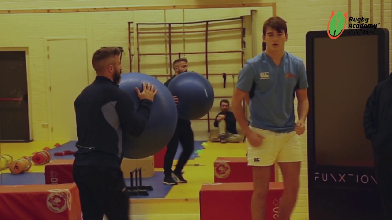 Indoor workout with Chris Leck - YouTube
