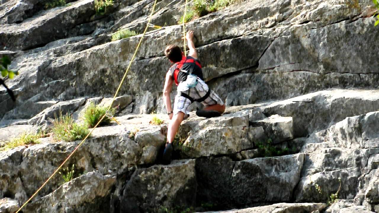 Arrampicata a Predore Parte 1° - YouTube