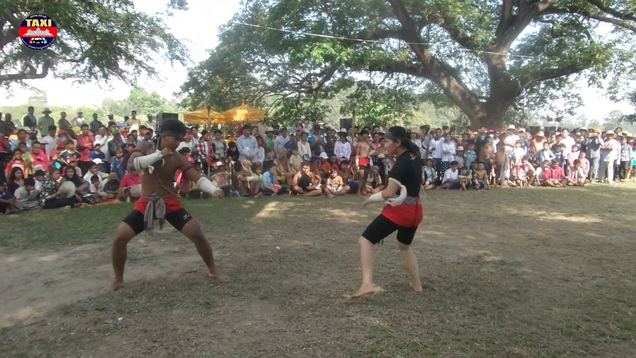 Cute female boxer used Kun Bokator fight the man - Khmer traditional ...