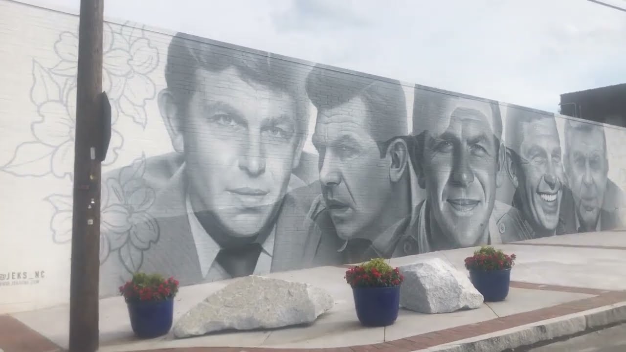 Mural of Andy Griffith in Mount Airy, NC July 2022 - YouTube