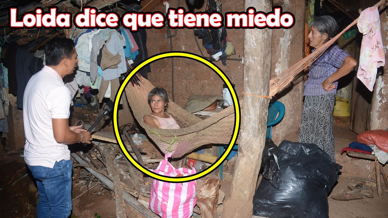 Mujer encadenada le tiene miedo a su madre dice ¿Qué estará pasando ...