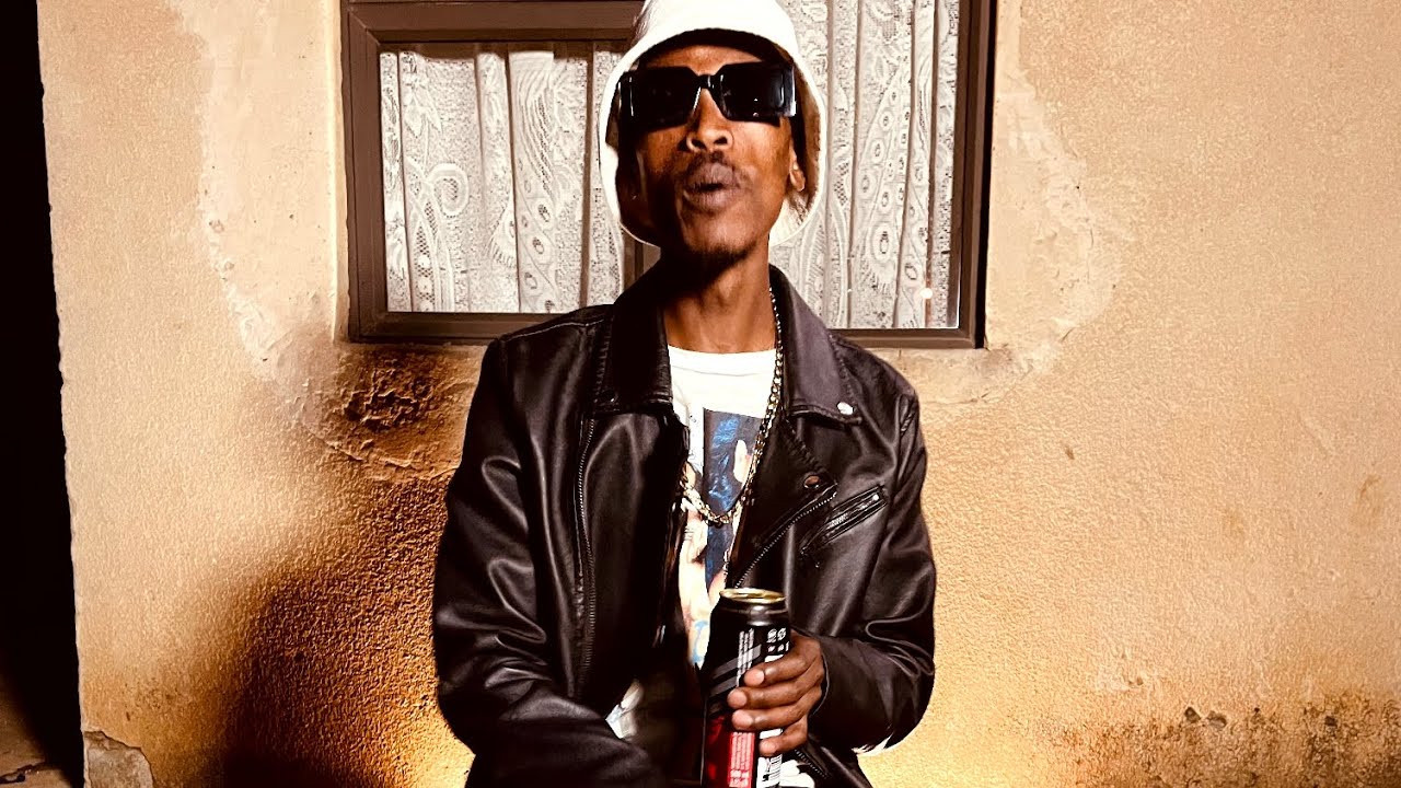 Jah bless Da tree & Bullet-m (Ama Legends) - YouTube