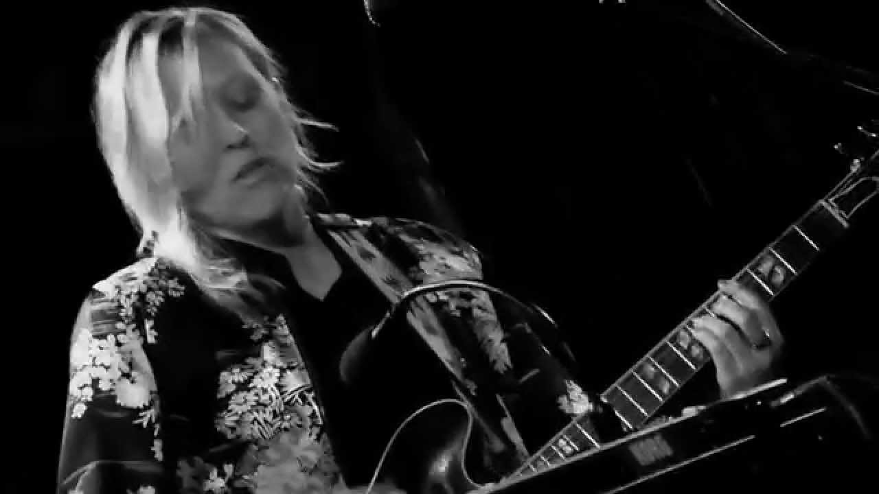 Falling - Amy Stroup - YouTube