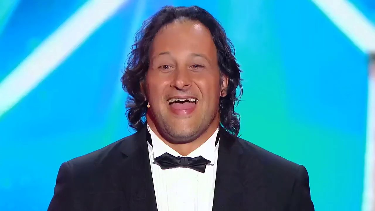 Omar Hasan- La France a un incroyable Talent - YouTube