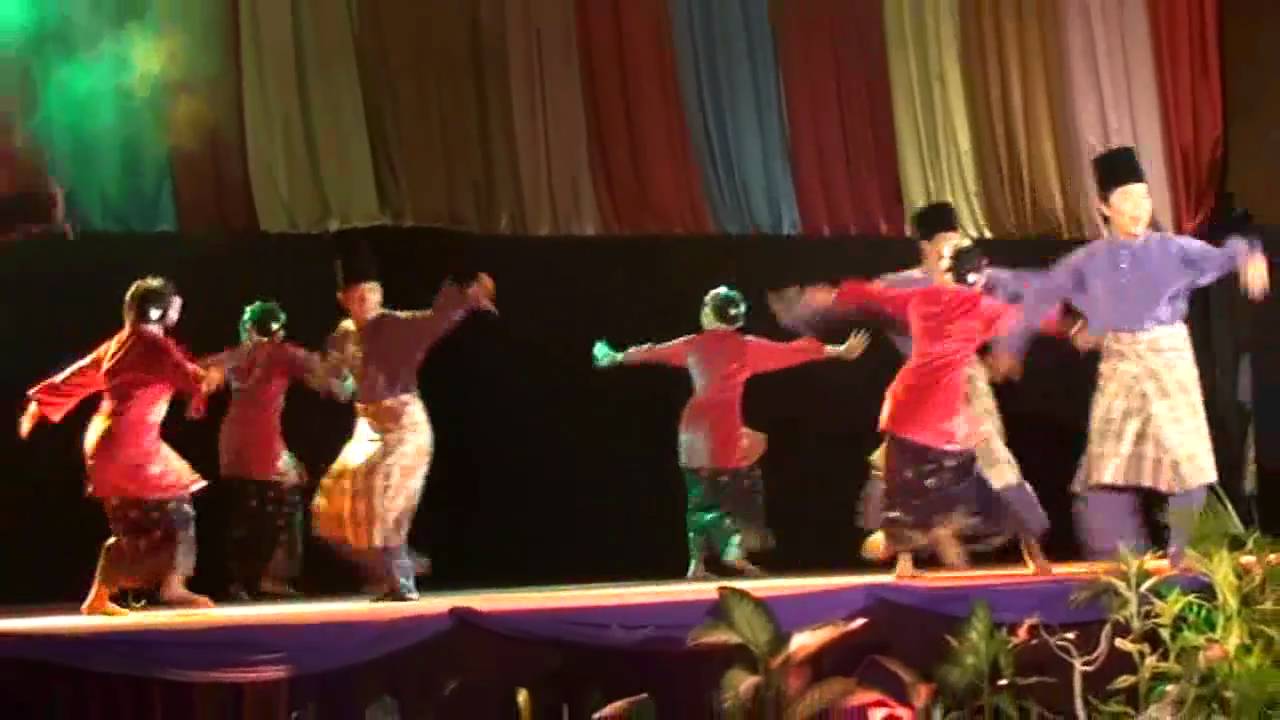 Festival Tari Borneo III - YouTube