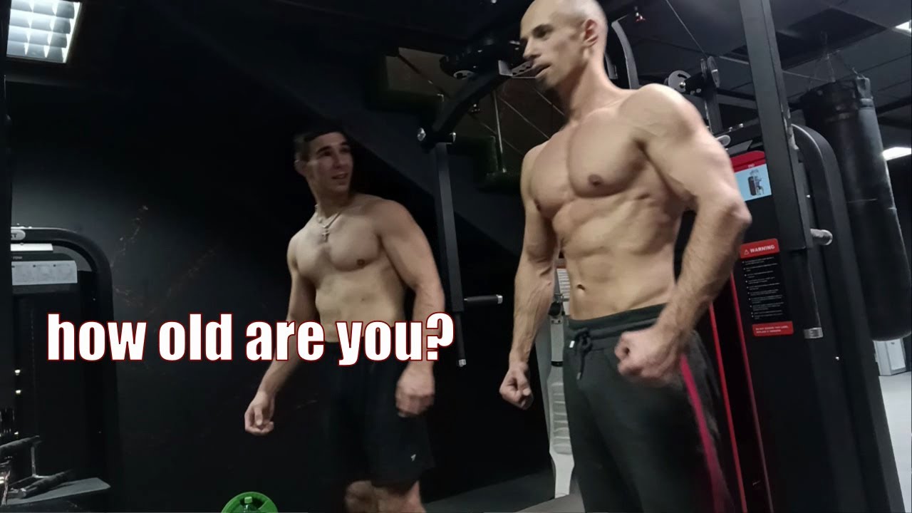 Flexing muscles & posing with Nikita #naturalbodybuilding #fun - YouTube