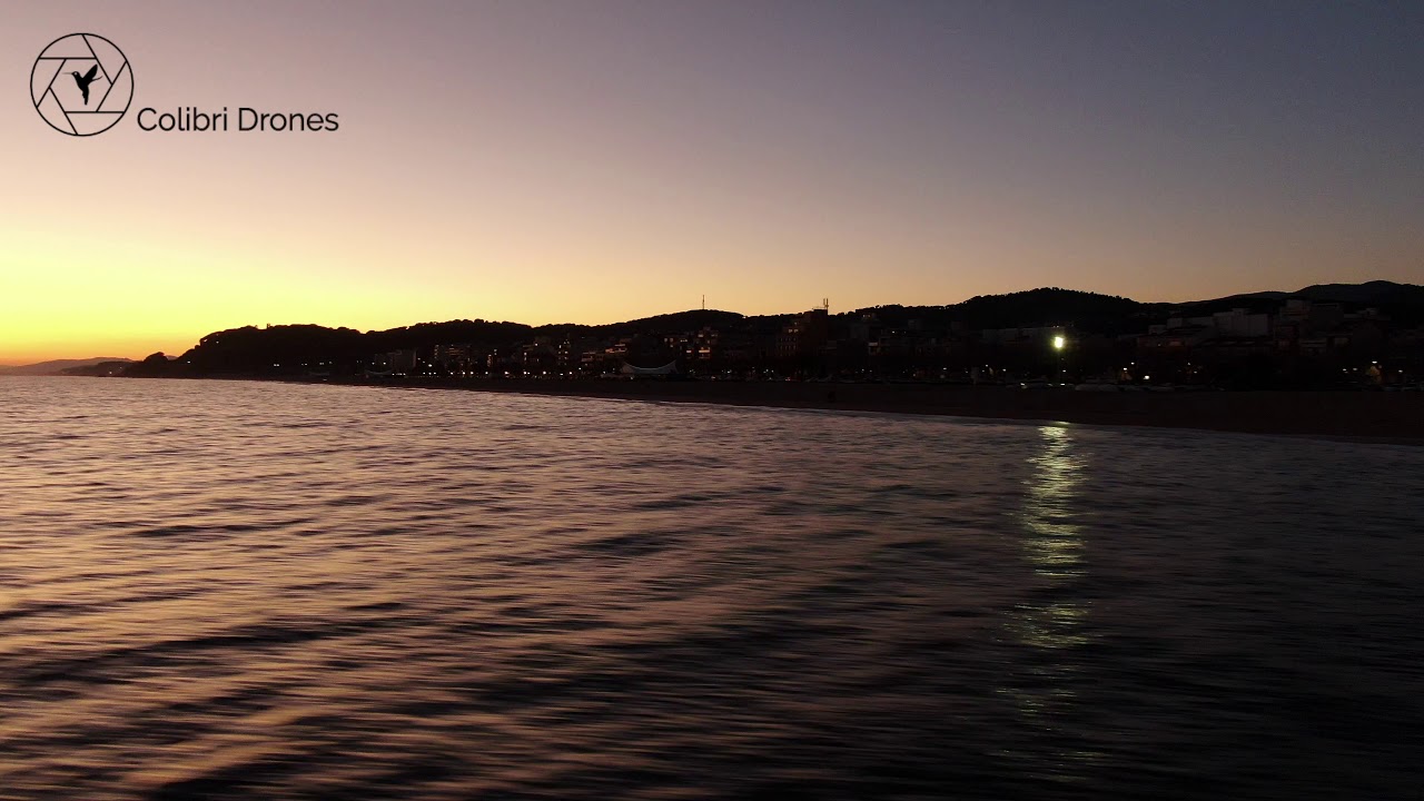 Puesta del sol Calella, drone volando sobre el mar - YouTube