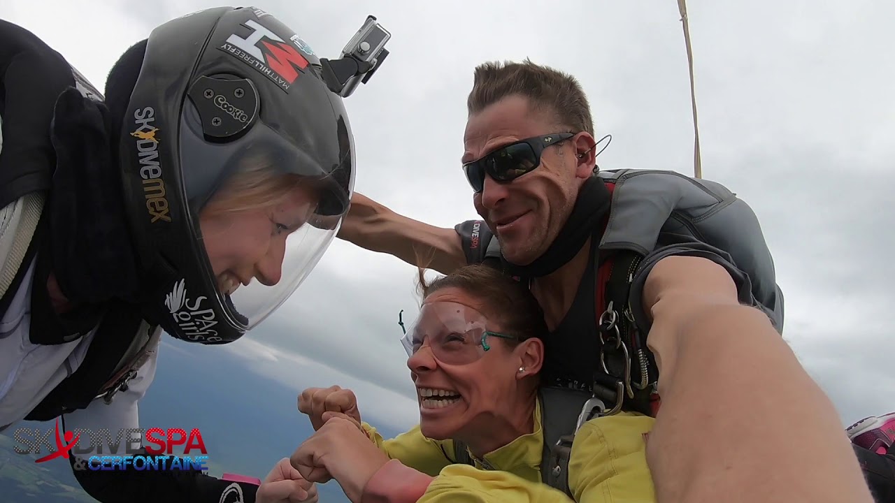 Saut en parachute tandem de Fanny • mai 2018 • Spa (Skydive Spa) - YouTube