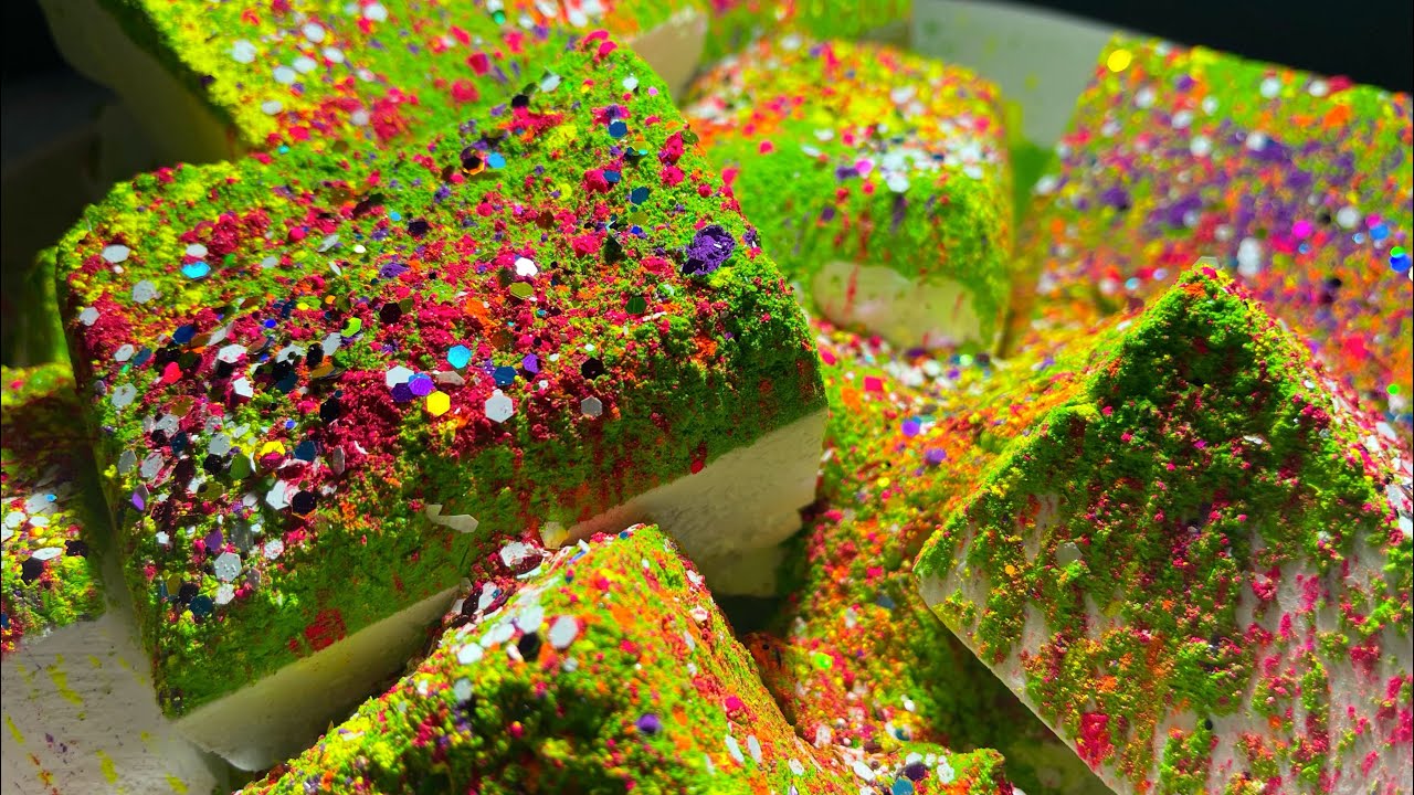 New Chalk Samples & Bunches of Green Holi Powder 🐸🍏🥝💚 Satisfyingly ...