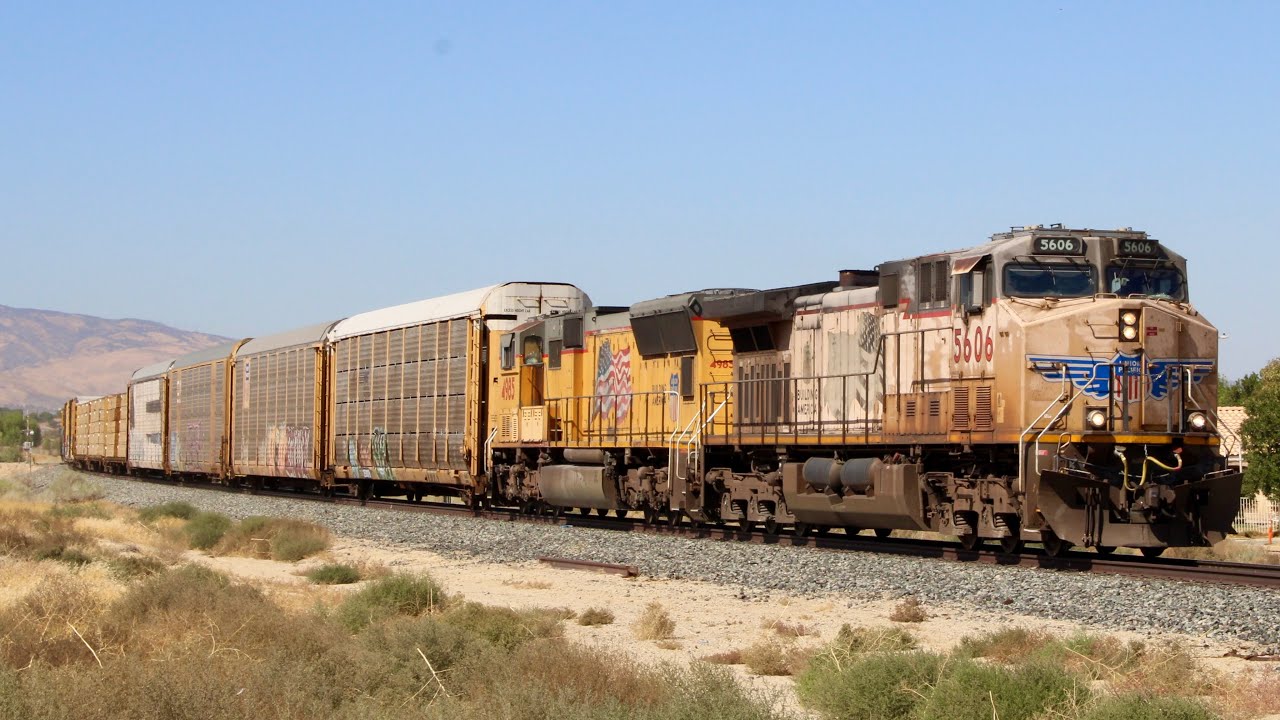 Union Pacific Freight Trains Of September 2024! Ft. EX-SP Leader - YouTube