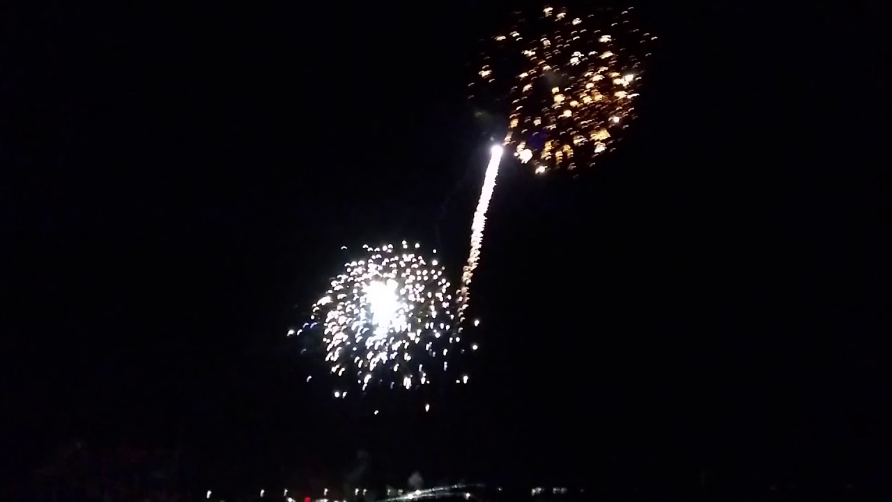 Funland Hayling Island Fireworks - YouTube