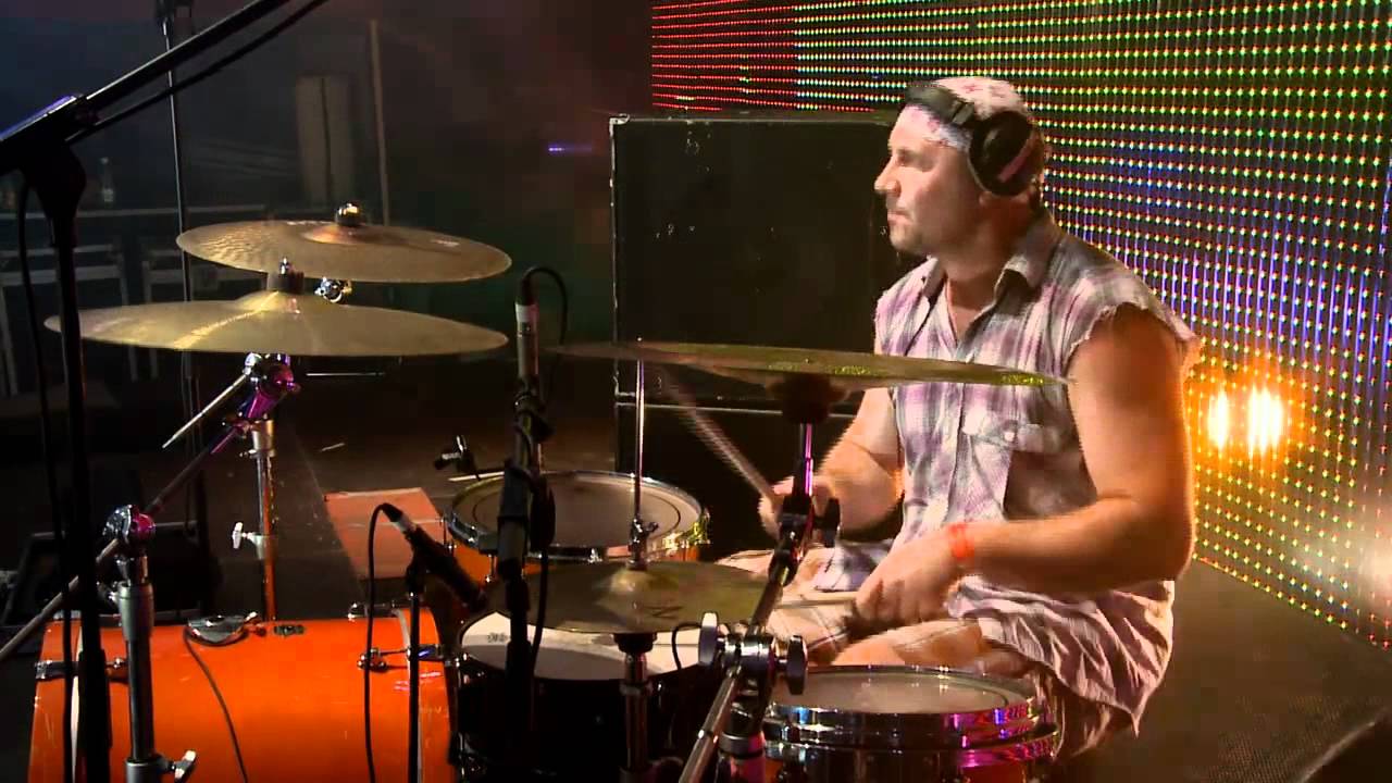 Zdob si Zdub - DJ Vasile @ URSUS Evolution - YouTube