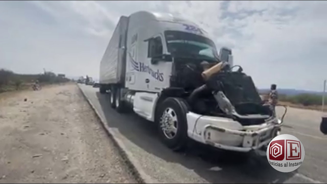 ULTIMA HORA TRAILER CHOCA CON CAMION - YouTube