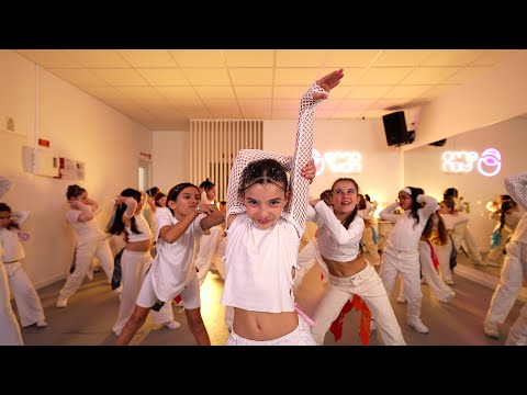 Emotion Dance Academy - Hip-Hop Kids - Samba de Janeiro (2025)