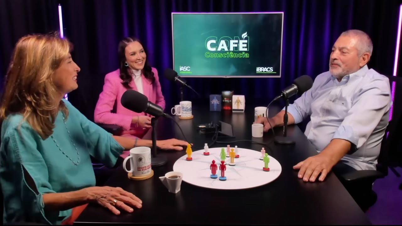 Podcast Café com Consciência com Fernando Freitas e Carla Queiroz - YouTube