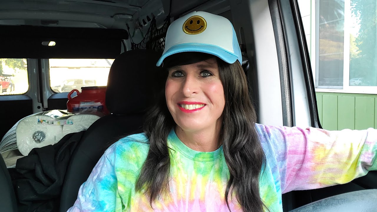 👻A Bit of Halloween Creepin!😱...Happy Tuesday - YouTube